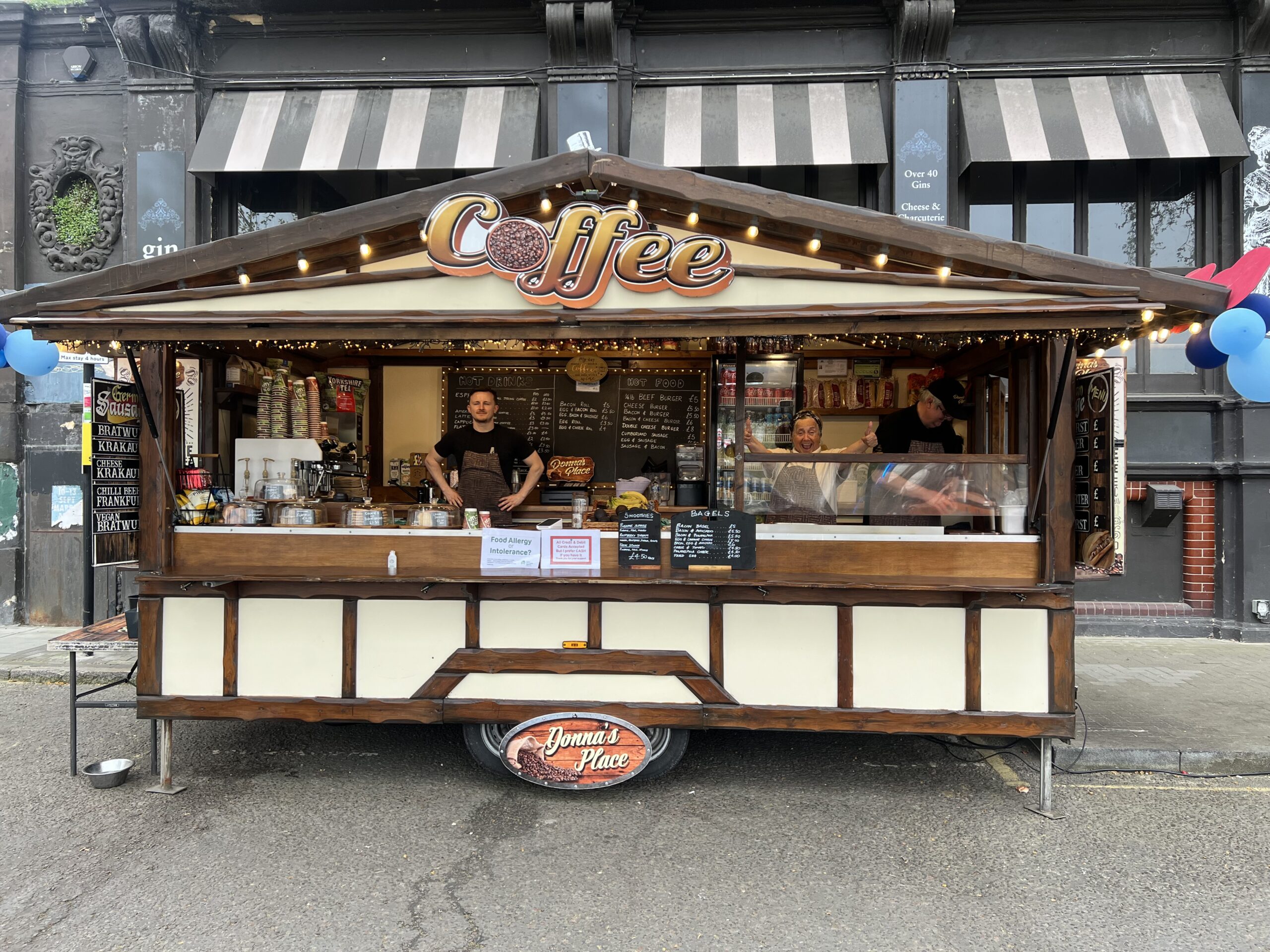 Donna’s Place celebrates 39 years of Boat Race Day tradition on the ...