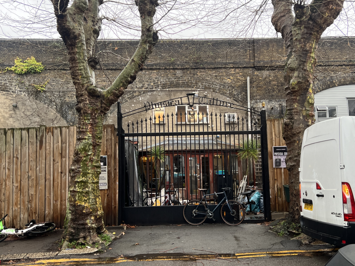 Historic Putney church launches £350,000 campaign for new organ ...